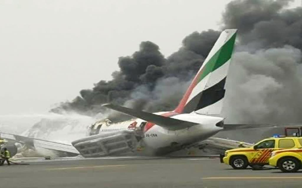 Did pilot error cause Emirates plane crash?...