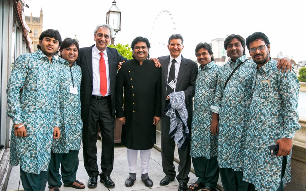 Osman Mir- the Pride of Gujarat performs in UK...