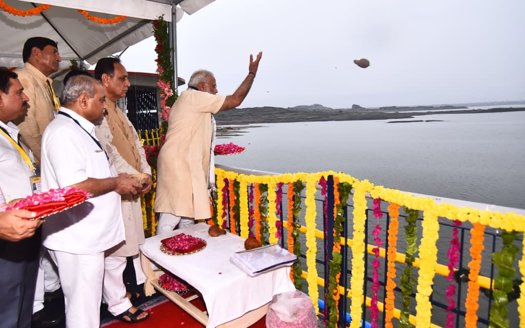 Modi welcomes arrival of Narmada water in Rajkot's Aji dam