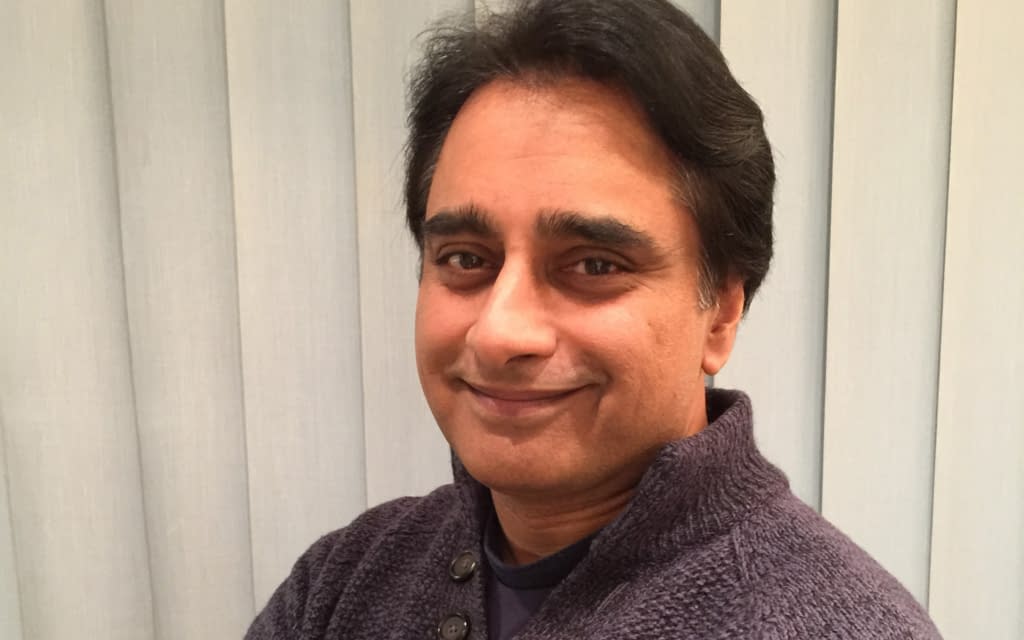 Actors Sanjeev Bhaskar and Bhasker Patel urge community to take part in ...