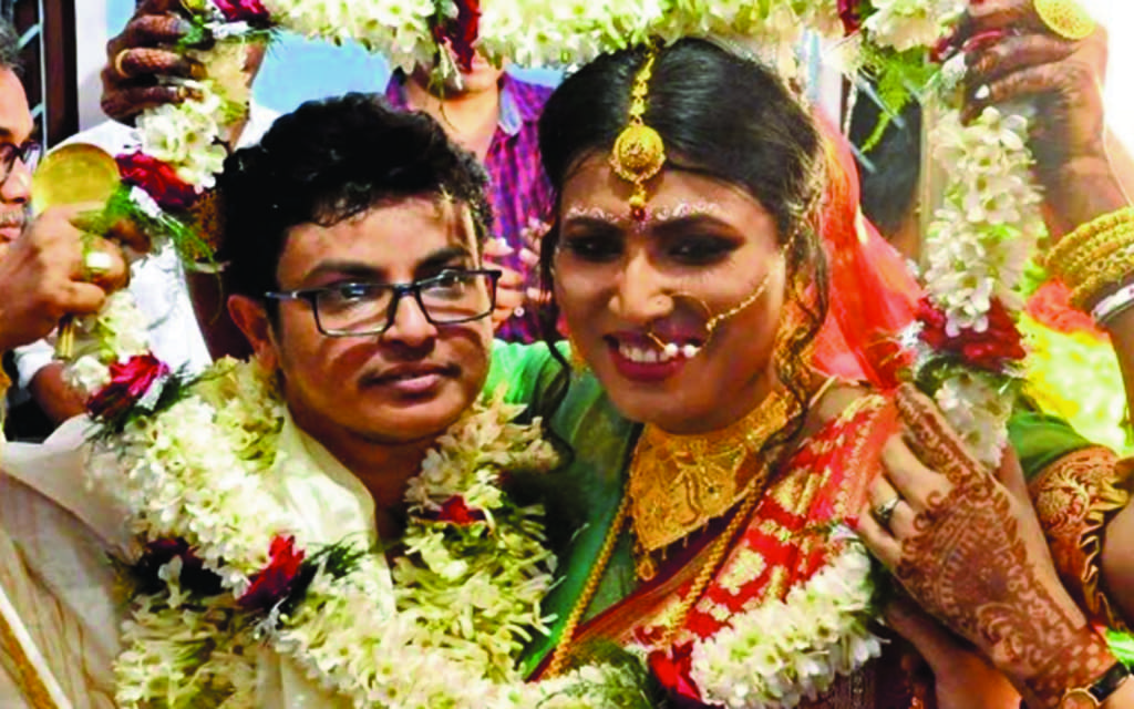 India's first transgender couple tie the knot in Bengal...