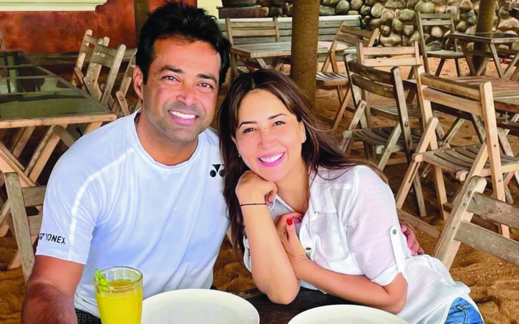 Kim Sharma makes relationship with Leander Paes official