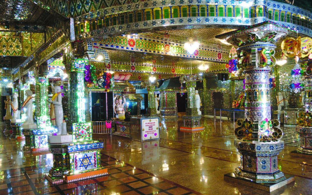 World’s first glass temple in Malaysia