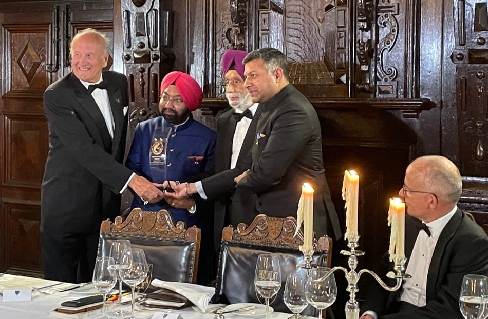 Indian MP wins Sikh of the Year Award in the UK