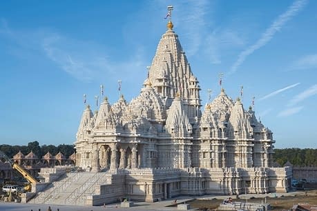 BAPS opens largest Hindu temple with a beautiful ceremony in New Jersey