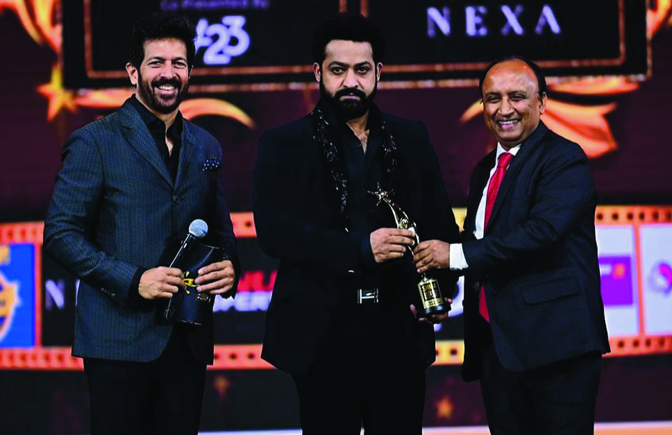 JR NTR wins at SIIMA for 'RRR'; thanks Ram Charan