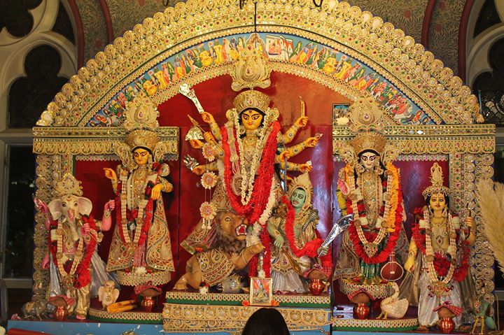 UK Bengalis gear up for Durga puja festivities...