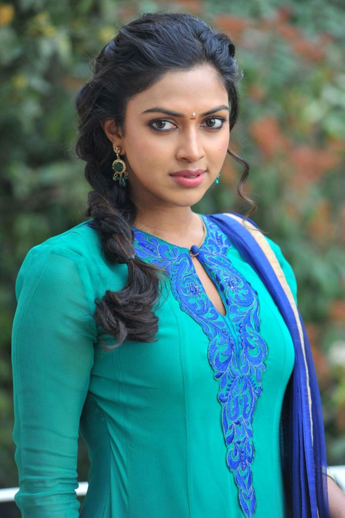 'VIP 2' more stylish than 'VIP': Amala Paul...