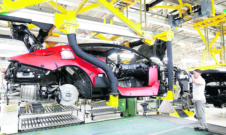 UK manufacturing sector exhibits signs of stabilisation...