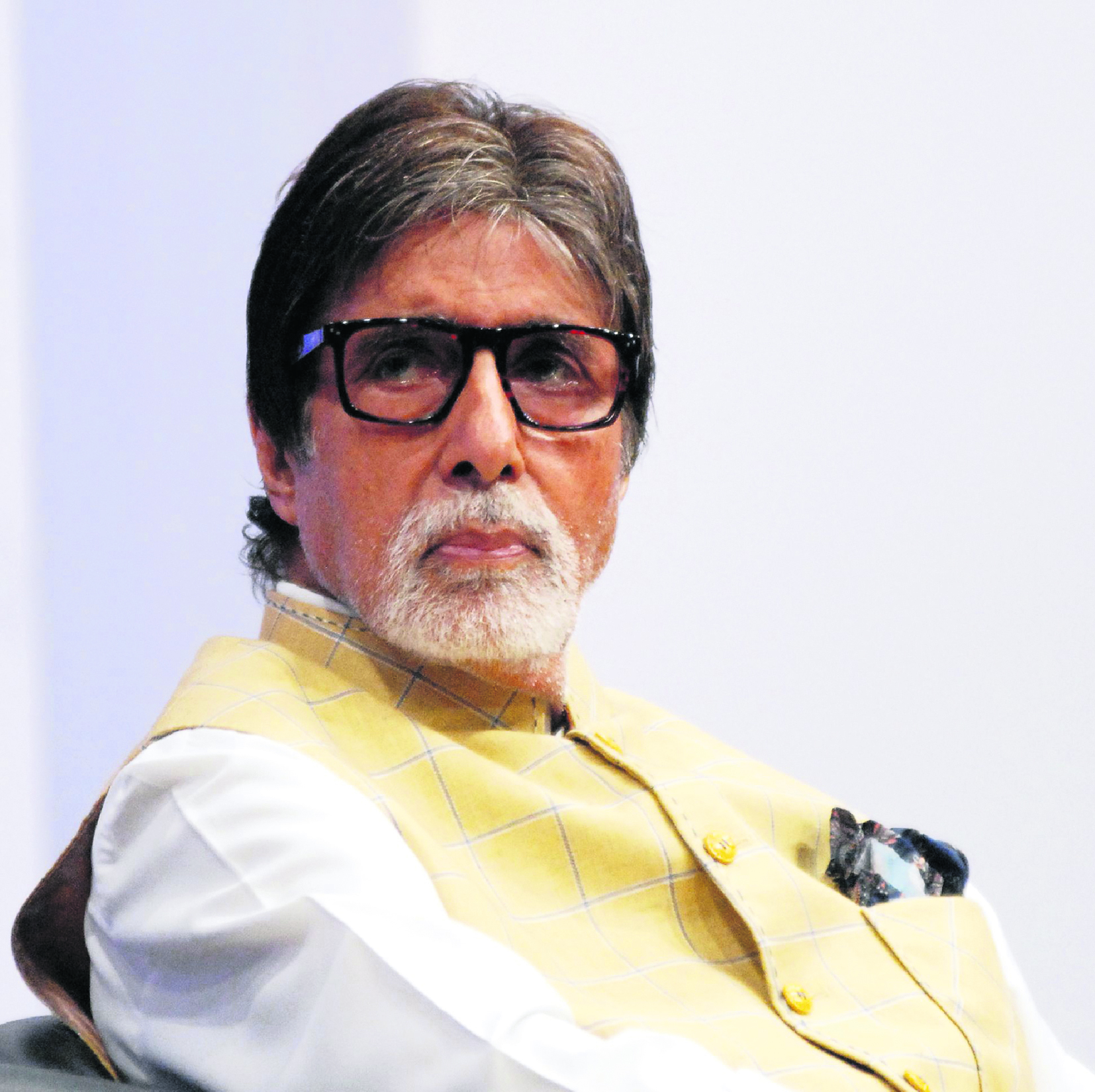Amitabh Bachchan shares the disadvantages of being an actor...