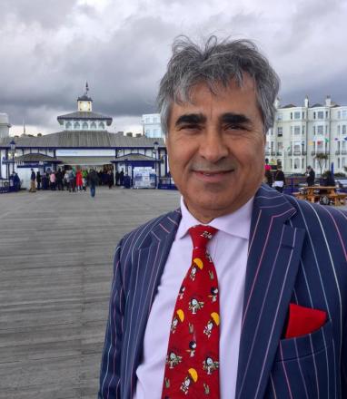 Eastbourne Pier owner in trouble over gold touches